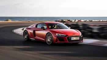 2023 Audi R8: Review & Specs of the V10 Performance Quattro | Driva