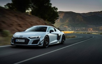 2023 Audi R8: Review & Specs of the V10 Performance Quattro | Driva