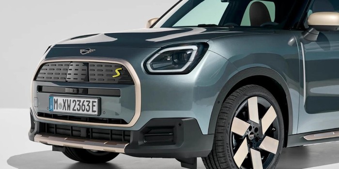 2024 Mini Countryman PHEV: Compact Hybrid SUV | Driva