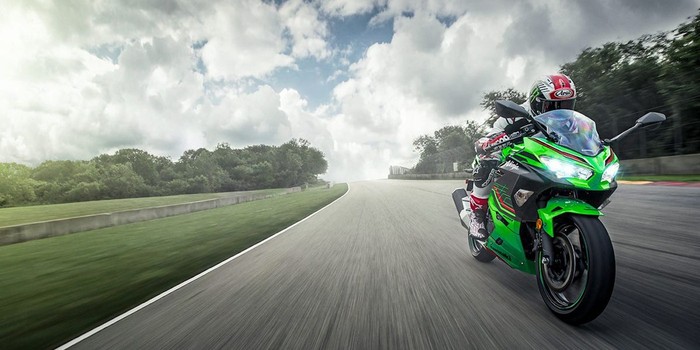 Kawasaki Ninja 400: The Ultimate Motorcycle- Comprehensive Guide | Driva