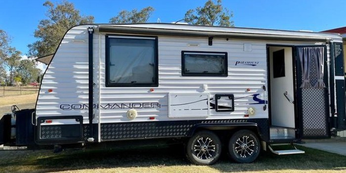 Paramount Commander Review: Ultimate Caravan Choice for 2 | Driva