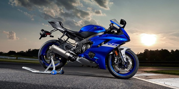 Yamaha YZF-R6: The Supersport Benchmark - Expert Buying Guide | Driva
