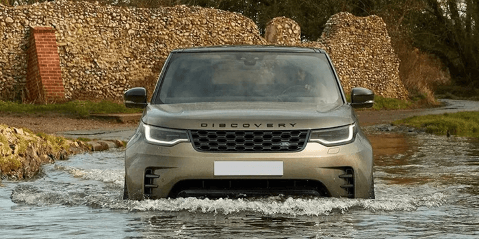 Discover the Versatile 2024 Land Rover Discovery: Specs and Review | Driva
